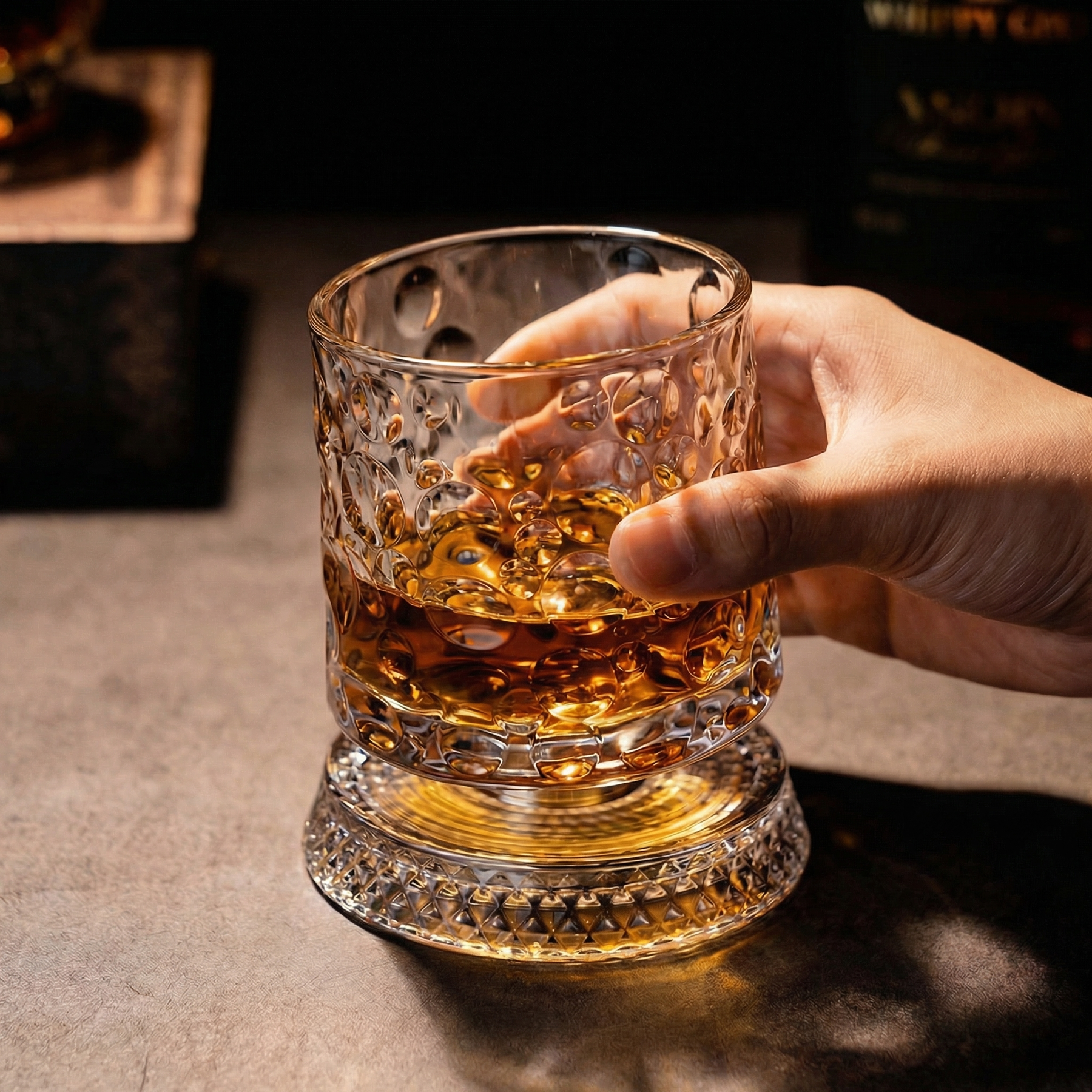 Ellis® Rotating Whiskey Glass – Ellis Ellis